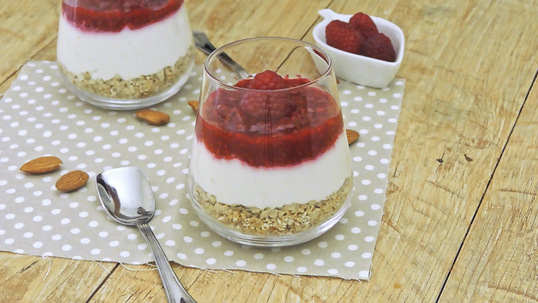 Cheesecake yogurt e ricotta con lamponi